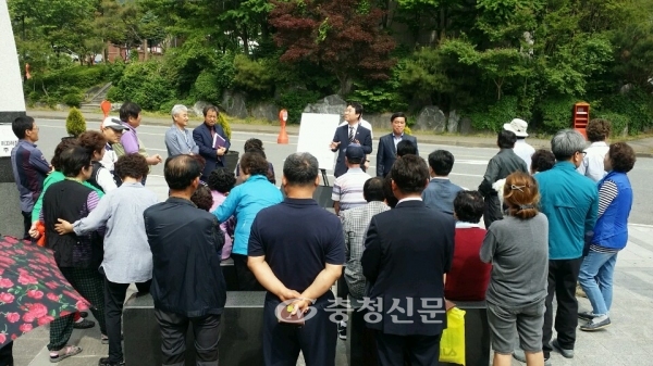 박병철 교통위원장, 급행2번 노선 현장서 주민과 대화